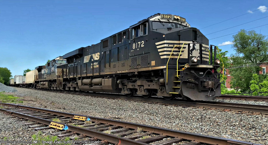 NS 8172 east
